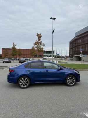 Blue Kia Rio 2018 in Klaipeda, with an engine capacity of 1.59 L and mileage of 193 thousand km for 7400 €, photo 12 on AUTOMOTO.COM.LV
