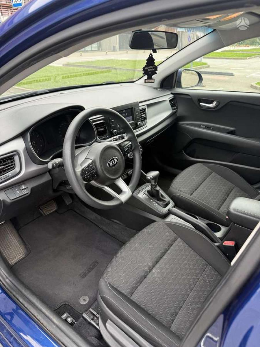 Blue Kia Rio 2018 in Klaipeda, with an engine capacity of 1.59 L and mileage of 193 thousand km for 7400 €, photo 14 on AUTOMOTO.COM.LV
