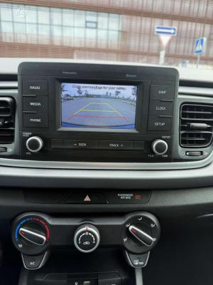 Blue Kia Rio 2018 in Klaipeda, with an engine capacity of 1.59 L and mileage of 193 thousand km for 7400 €, photo 18 on AUTOMOTO.COM.LV