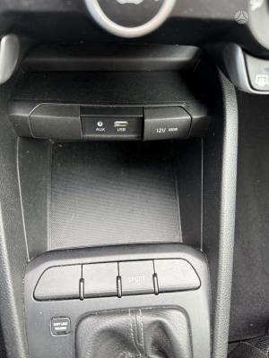 Blue Kia Rio 2018 in Klaipeda, with an engine capacity of 1.59 L and mileage of 193 thousand km for 7400 €, photo 19 on AUTOMOTO.COM.LV