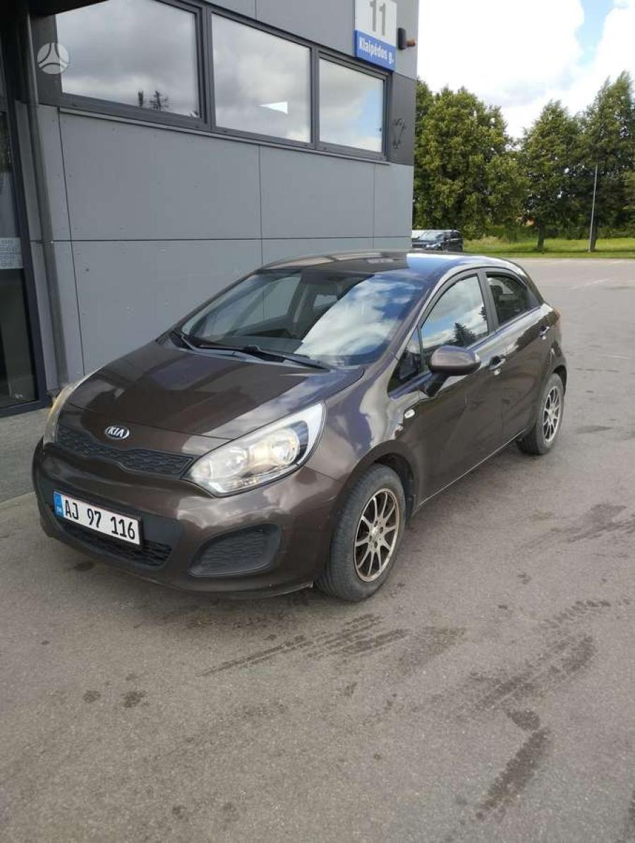 Brown Kia Rio 2013 in Silute, with an engine capacity of 0.00 L and mileage of 280 thousand km for 3200 €, photo 5 on AUTOMOTO.COM.LV