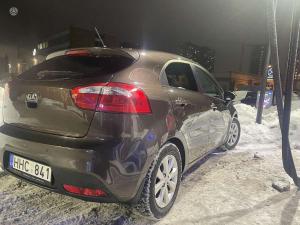 Brown Kia Rio 2014 in Vilnius, with an engine capacity of 1.40 L and mileage of 96 thousand km for 4150 €, photo 2 on AUTOMOTO.COM.LV