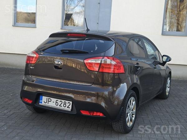 Brūns Kia Rio 2014 Jelgava, ar dzinēja tilpumu 1.30 L un nobraukumu 149 tūkst. km par 3600 €, foto 4 vietnē AUTOMOTO.COM.LV