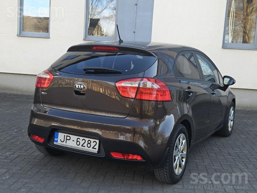 Brūns Kia Rio 2014 Jelgava, ar dzinēja tilpumu 1.30 L un nobraukumu 149 tūkst. km par 3600 €, foto 5 vietnē AUTOMOTO.COM.LV