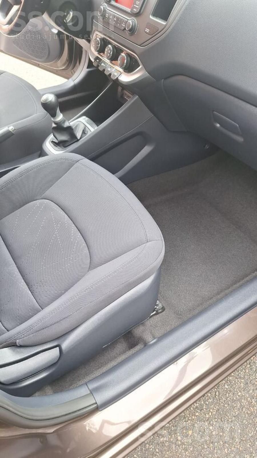 Brūns Kia Rio 2014 Rīga, ar dzinēja tilpumu 1.20 L un nobraukumu 115 tūkst. km par 5200 €, foto 15 vietnē AUTOMOTO.COM.LV
