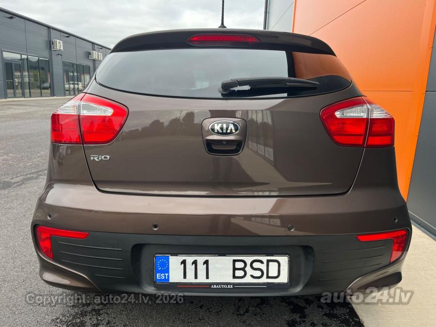 Brown Kia Rio 2015 in Kuressaare, with an engine capacity of 1.40 L and mileage of 57 thousand km for 8890 €, photo 6 on AUTOMOTO.COM.LV