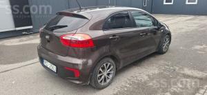 Brown Kia Rio 2015 in Jelgava, with an engine capacity of 1.20 L and mileage of 401 thousand km for 1650 €, photo 5 on AUTOMOTO.COM.LV