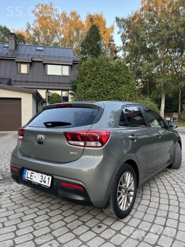 Zaļš Kia Rio 2017 Rīga, ar dzinēja tilpumu 1.00 L un nobraukumu 77 tūkst. km par 8100 €, foto 6 vietnē AUTOMOTO.COM.LV