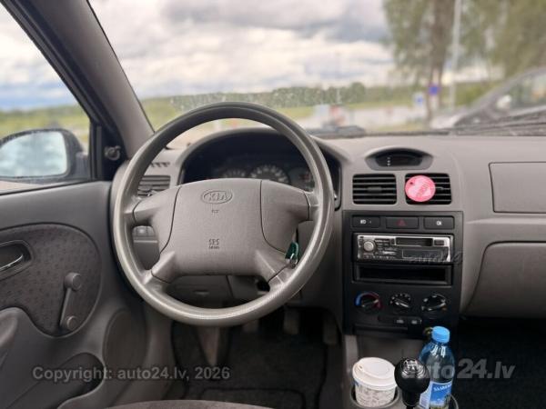 Pelēks Kia Rio 2005 Tartu, ar dzinēja tilpumu 1.30 L un nobraukumu 154 tūkst. km par 850 €, foto 6 vietnē AUTOMOTO.COM.LV