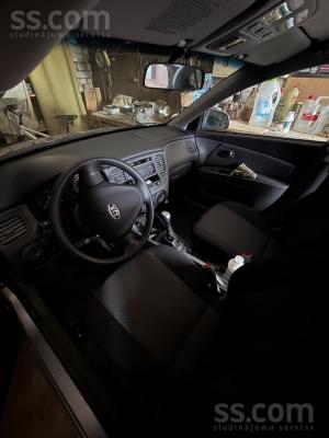 Grey Kia Rio 2007 in Riga, with an engine capacity of 1.40 L and mileage of 37 thousand km for 3000 €, photo 7 on AUTOMOTO.COM.LV