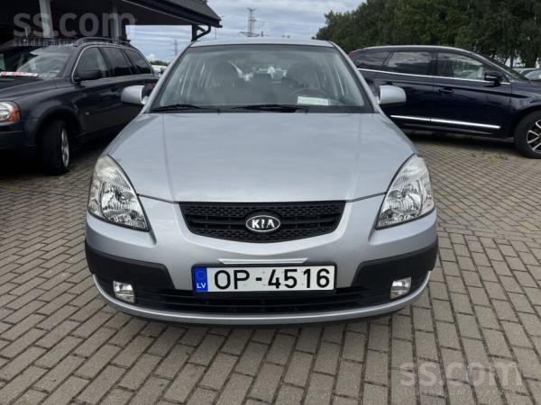 Grey Kia Rio 2008 in Talsi, with an engine capacity of 1.50 L and mileage of 104 thousand km for 3000 €, photo 2 on AUTOMOTO.COM.LV