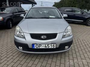 Grey Kia Rio 2008 in Talsi, with an engine capacity of 1.50 L and mileage of 104 thousand km for 3000 €, photo 3 on AUTOMOTO.COM.LV