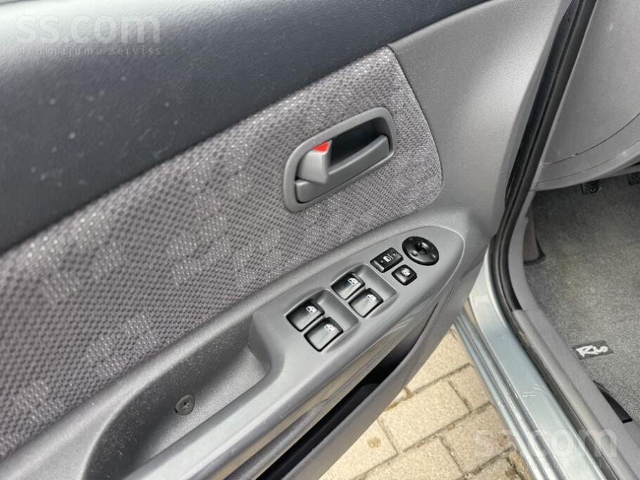 Grey Kia Rio 2010 in Talsi, with an engine capacity of 1.50 L and mileage of 206 thousand km for 3000 €, photo 9 on AUTOMOTO.COM.LV