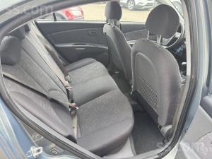 Grey Kia Rio 2010 in Talsi, with an engine capacity of 1.50 L and mileage of 206 thousand km for 3000 €, photo 13 on AUTOMOTO.COM.LV