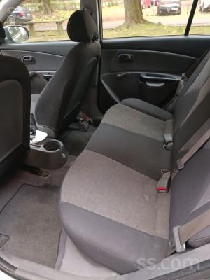 Pelēks Kia Rio 2011 Rīga, ar dzinēja tilpumu 1.50 L un nobraukumu 270 tūkst. km par 1600 €, foto 12 vietnē AUTOMOTO.COM.LV