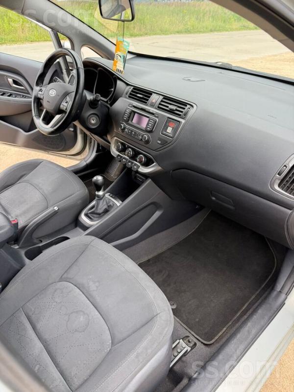 Pelēks Kia Rio 2012 Rīga, ar dzinēja tilpumu 1.20 L un nobraukumu 173 tūkst. km par 1500 €, foto 7 vietnē AUTOMOTO.COM.LV