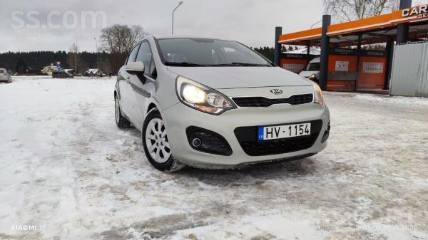 Grey Kia Rio 2012 in Riga, with an engine capacity of 1.20 L and mileage of 174 thousand km for 3300 €, photo 1 on AUTOMOTO.COM.LV
