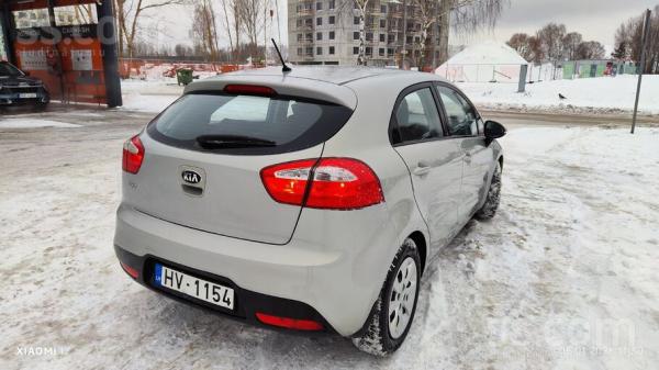 Grey Kia Rio 2012 in Riga, with an engine capacity of 1.20 L and mileage of 174 thousand km for 3300 €, photo 2 on AUTOMOTO.COM.LV