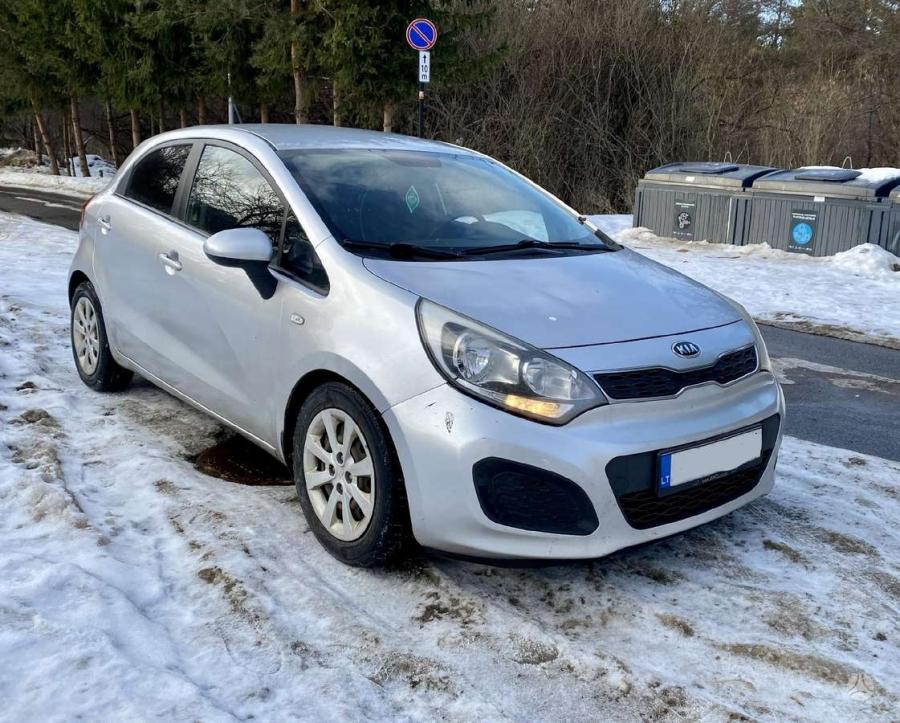 Pelēks Kia Rio 2012 Viļņa, ar dzinēja tilpumu 1.40 L un nobraukumu 297 tūkst. km par 1499 €, foto 2 vietnē AUTOMOTO.COM.LV