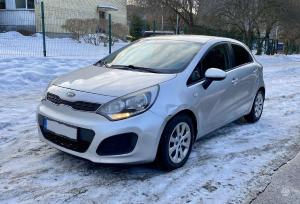 Pelēks Kia Rio 2012 Viļņa, ar dzinēja tilpumu 1.40 L un nobraukumu 297 tūkst. km par 1499 €, foto 4 vietnē AUTOMOTO.COM.LV