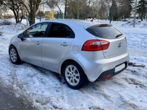 Pelēks Kia Rio 2012 Viļņa, ar dzinēja tilpumu 1.40 L un nobraukumu 297 tūkst. km par 1499 €, foto 5 vietnē AUTOMOTO.COM.LV