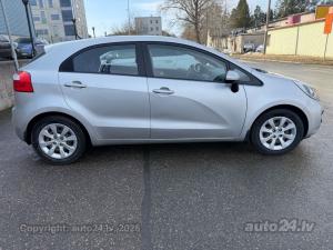 Grey Kia Rio 2012 in Tallinn, with an engine capacity of 1.20 L and mileage of 157 thousand km for 3990 €, photo 3 on AUTOMOTO.COM.LV