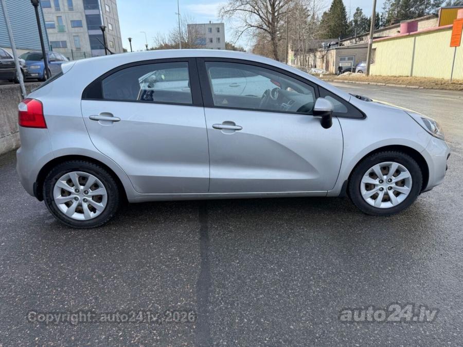 Grey Kia Rio 2012 in Tallinn, with an engine capacity of 1.20 L and mileage of 157 thousand km for 3990 €, photo 3 on AUTOMOTO.COM.LV