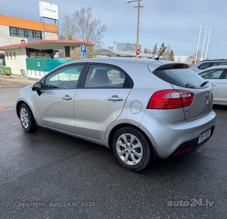 Grey Kia Rio 2012 in Tallinn, with an engine capacity of 1.20 L and mileage of 157 thousand km for 3990 €, photo 4 on AUTOMOTO.COM.LV