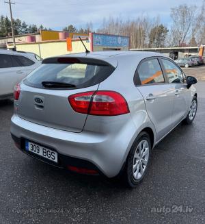 Grey Kia Rio 2012 in Tallinn, with an engine capacity of 1.20 L and mileage of 157 thousand km for 3990 €, photo 5 on AUTOMOTO.COM.LV