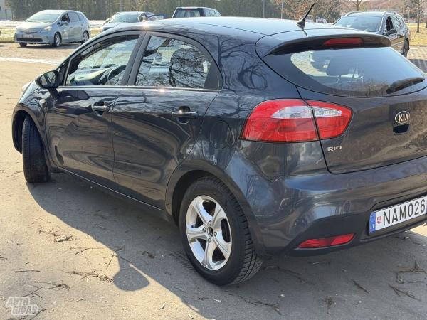 Grey Kia Rio 2012 in Panevezys, with an engine capacity of 1.10 L and mileage of 346 thousand km for 2400 €, photo 7 on AUTOMOTO.COM.LV