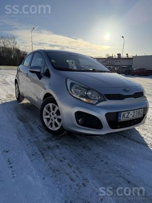 Grey Kia Rio 2013 in Jekabpils, with an engine capacity of 1.10 L and mileage of 257 thousand km for 3000 €, photo 3 on AUTOMOTO.COM.LV