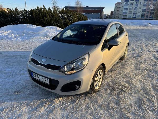 Pelēks Kia Rio 2013 Šauļi, ar dzinēja tilpumu 1.12 L un nobraukumu 192 tūkst. km par 2700 €, foto 1 vietnē AUTOMOTO.COM.LV