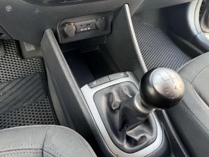 Grey Kia Rio 2013 in Vilnius, with an engine capacity of 1.25 L and mileage of 114 thousand km for 3600 €, photo 14 on AUTOMOTO.COM.LV