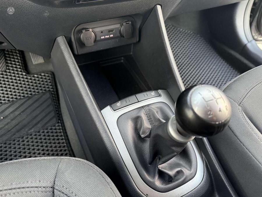 Grey Kia Rio 2013 in Vilnius, with an engine capacity of 1.25 L and mileage of 114 thousand km for 3600 €, photo 14 on AUTOMOTO.COM.LV