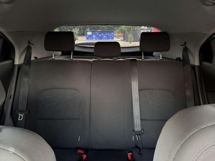Grey Kia Rio 2013 in Vilnius, with an engine capacity of 1.25 L and mileage of 114 thousand km for 3600 €, photo 19 on AUTOMOTO.COM.LV