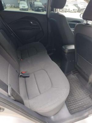 Pelēks Kia Rio 2014 Viļņa, ar dzinēja tilpumu 1.12 L un nobraukumu 324 tūkst. km par 2300 €, foto 9 vietnē AUTOMOTO.COM.LV