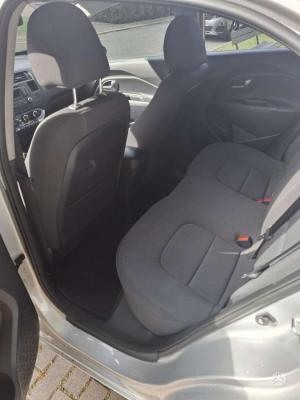 Pelēks Kia Rio 2014 Kauņa, ar dzinēja tilpumu 1.12 L un nobraukumu 148 tūkst. km par 3300 €, foto 8 vietnē AUTOMOTO.COM.LV