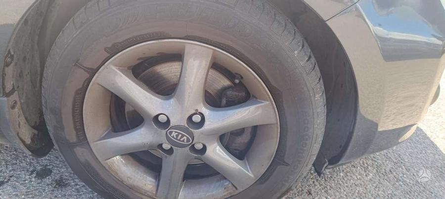 Pelēks Kia Rio 2014 Viļņa, ar dzinēja tilpumu 1.40 L un nobraukumu 211 tūkst. km par 2300 €, foto 8 vietnē AUTOMOTO.COM.LV