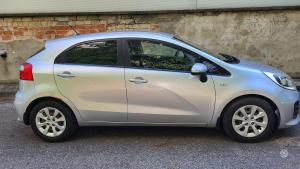 Grey Kia Rio 2015 in Vilnius, with an engine capacity of 1.12 L and mileage of 174 thousand km for 2150 €, photo 3 on AUTOMOTO.COM.LV