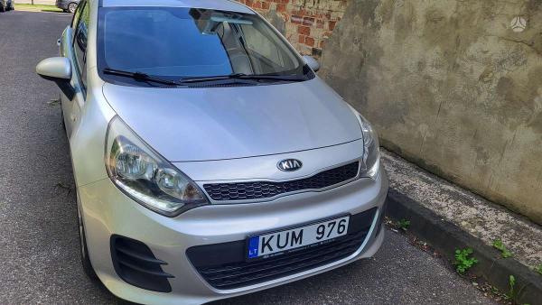 Pelēks Kia Rio 2015 Viļņa, ar dzinēja tilpumu 1.12 L un nobraukumu 174 tūkst. km par 2150 €, foto 6 vietnē AUTOMOTO.COM.LV