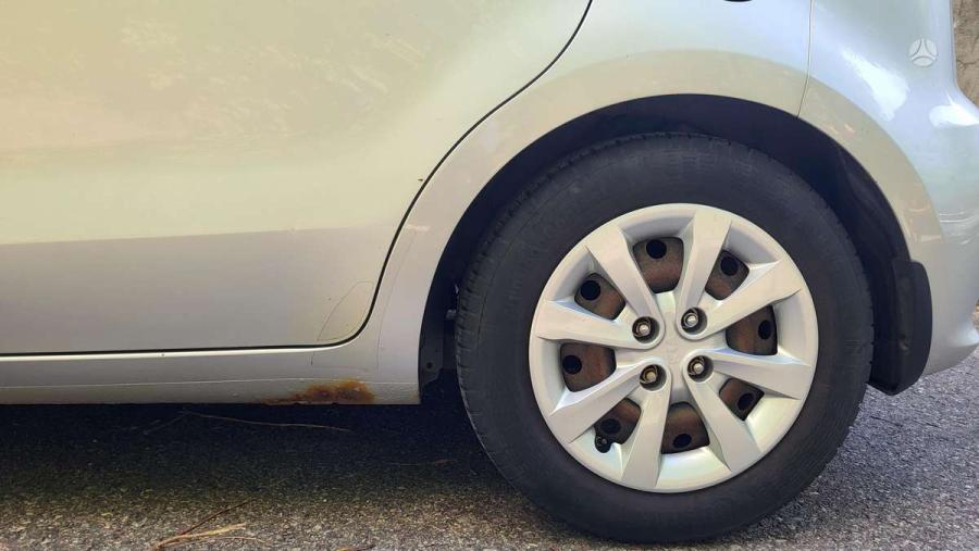 Grey Kia Rio 2015 in Vilnius, with an engine capacity of 1.12 L and mileage of 174 thousand km for 2150 €, photo 8 on AUTOMOTO.COM.LV
