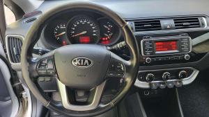 Grey Kia Rio 2015 in Vilnius, with an engine capacity of 1.12 L and mileage of 174 thousand km for 2150 €, photo 13 on AUTOMOTO.COM.LV