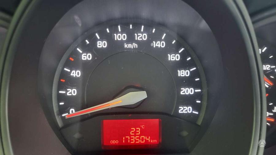 Grey Kia Rio 2015 in Vilnius, with an engine capacity of 1.12 L and mileage of 174 thousand km for 2150 €, photo 19 on AUTOMOTO.COM.LV