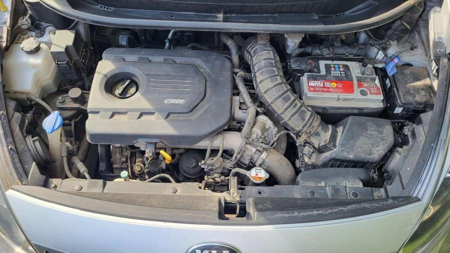 Grey Kia Rio 2015 in Vilnius, with an engine capacity of 1.12 L and mileage of 174 thousand km for 2150 €, photo 21 on AUTOMOTO.COM.LV