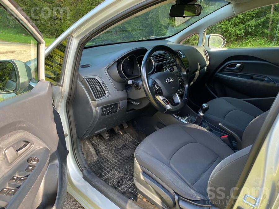 Pelēks Kia Rio 2016 Rīga, ar dzinēja tilpumu 1.20 L un nobraukumu 100 tūkst. km par 4900 €, foto 4 vietnē AUTOMOTO.COM.LV
