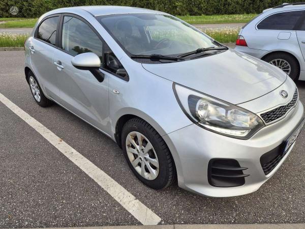 Pelēks Kia Rio 2016 Panevēža, ar dzinēja tilpumu 1.12 L un nobraukumu 204 tūkst. km par 3400 €, foto 3 vietnē AUTOMOTO.COM.LV