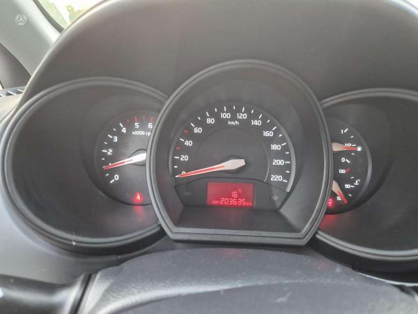 Pelēks Kia Rio 2016 Panevēža, ar dzinēja tilpumu 1.12 L un nobraukumu 204 tūkst. km par 3400 €, foto 11 vietnē AUTOMOTO.COM.LV