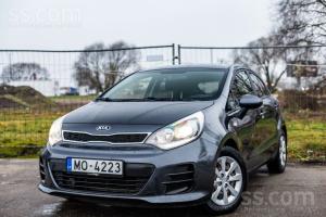 Grey Kia Rio 2017 in Riga, with an engine capacity of 1.20 L and mileage of 89 thousand km for 6990 €, photo  on AUTOMOTO.COM.LV