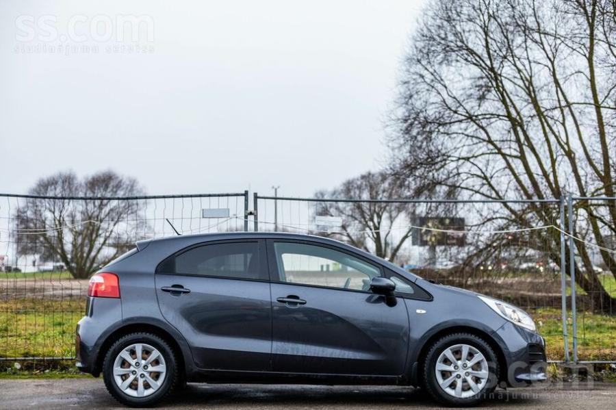 Pelēks Kia Rio 2017 Rīga, ar dzinēja tilpumu 1.20 L un nobraukumu 89 tūkst. km par 6990 €, foto 5 vietnē AUTOMOTO.COM.LV