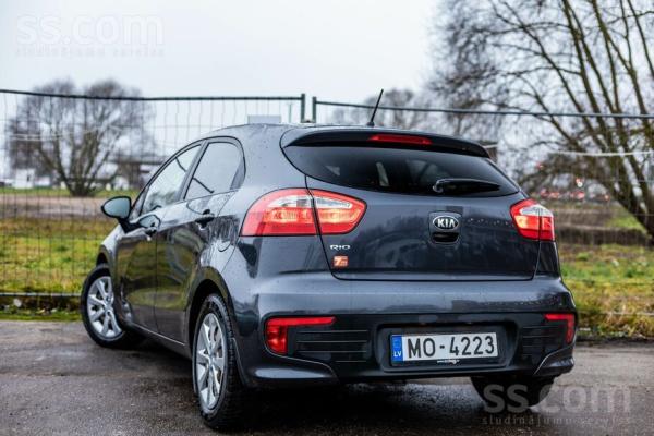 Grey Kia Rio 2017 in Riga, with an engine capacity of 1.20 L and mileage of 89 thousand km for 6990 €, photo 6 on AUTOMOTO.COM.LV